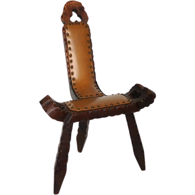 Vintage Brutalist Stoel Driepoot – Spaans | Stoel | Vintage | Reliving