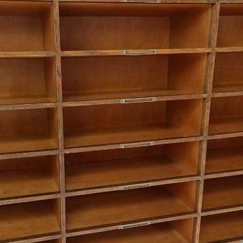 Vintage Houten Postsorteer Postvakjes Kast Wandmeubel | Boekenkast ...