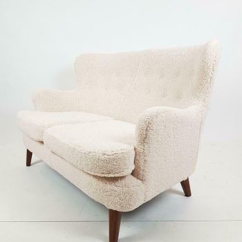 Artifort Bankje Teddy Crème | Theo Ruth Wingback Sofa Design | 2 ...